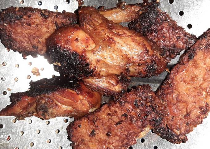 Resep Ayam dan tempe kecap oleh Ikhaa Aiyuu - Cookpad