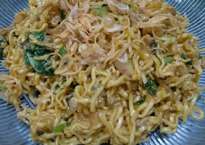 Resep Bakmi Goreng Jawa Makyus oleh indah ratnasari - Cookpad