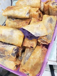 Resep Lumpia Ubi Ungu Keju Lumer oleh Putri Desianda - Cookpad