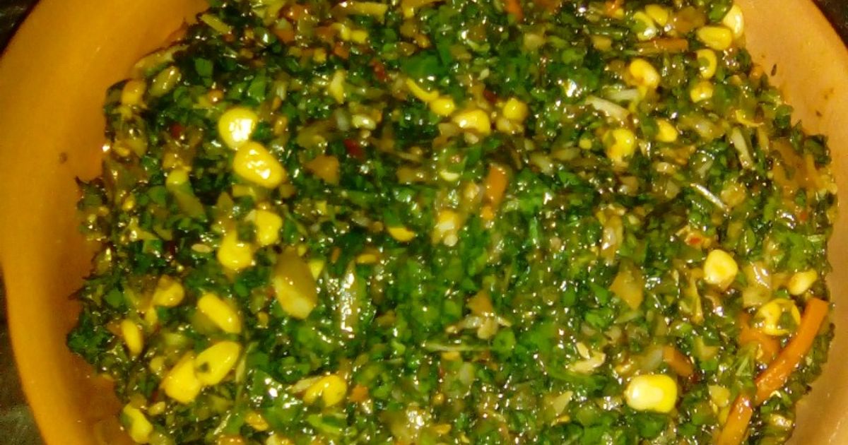 Raw Spinach Salad Recipe by Nomahlubi Radebe - Cookpad