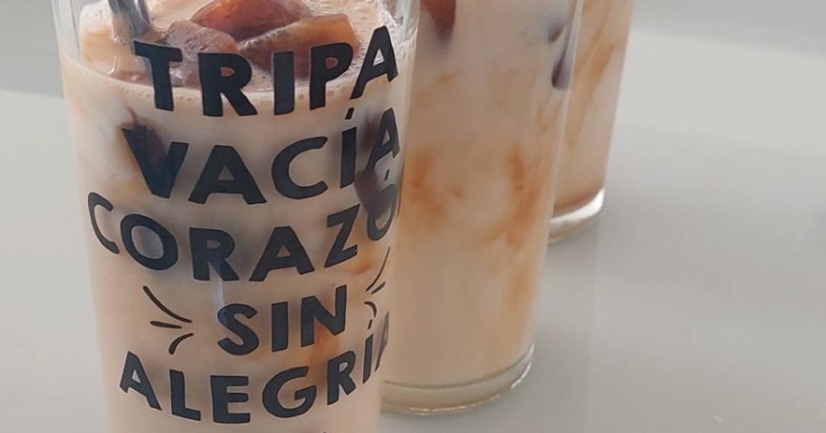 Iced Latte o Café con leche helado Receta de Yvette - Cookpad