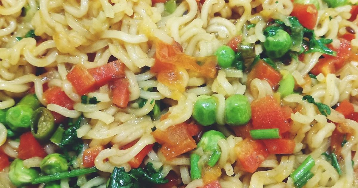 Vegetable Maggi Recipe by Chhaya Chouhan - Cookpad