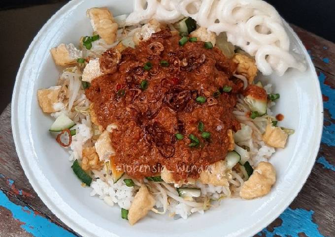 Resep Nasi Lengko Khas Cirebon oleh Florensia Wenda - Cookpad