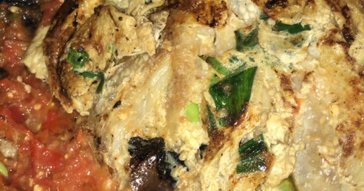 Resep Dadar terong bakar sambel plecing oleh mira ayu - Cookpad