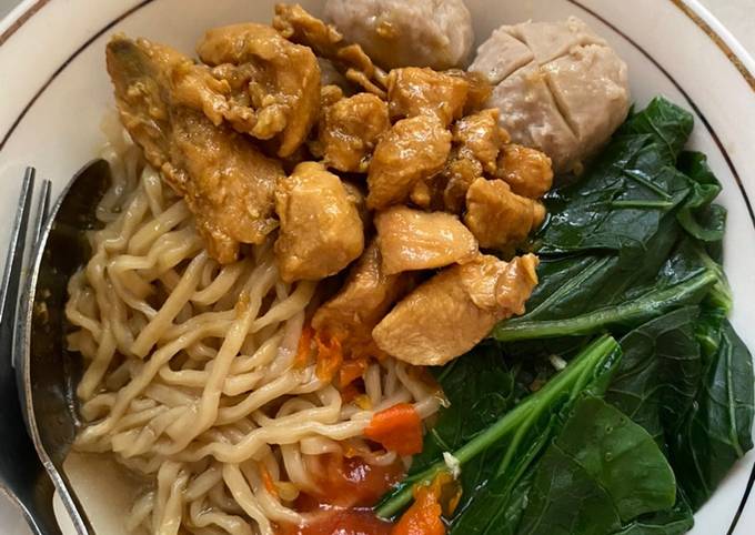 Resep Mie Ayam Homemade oleh fika - Cookpad