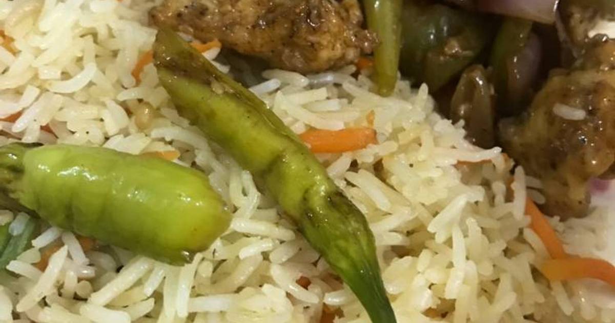 Chilli chicken with fried rice Recipe by MrsRiasat Ali - Cookpad
