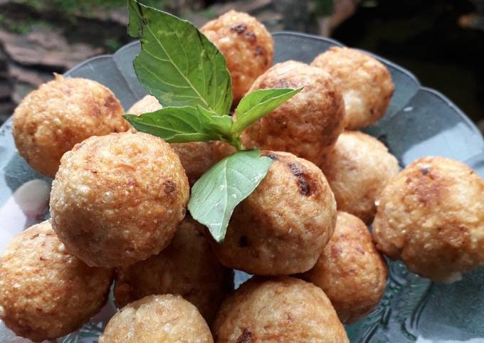 Resep Bola2 Tempe cemilan anak oleh Dapoernya eka - Cookpad