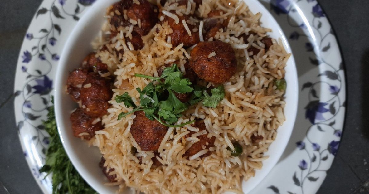 Soya Chunks Fried Rice Recipe by Aishwarya - Cookpad