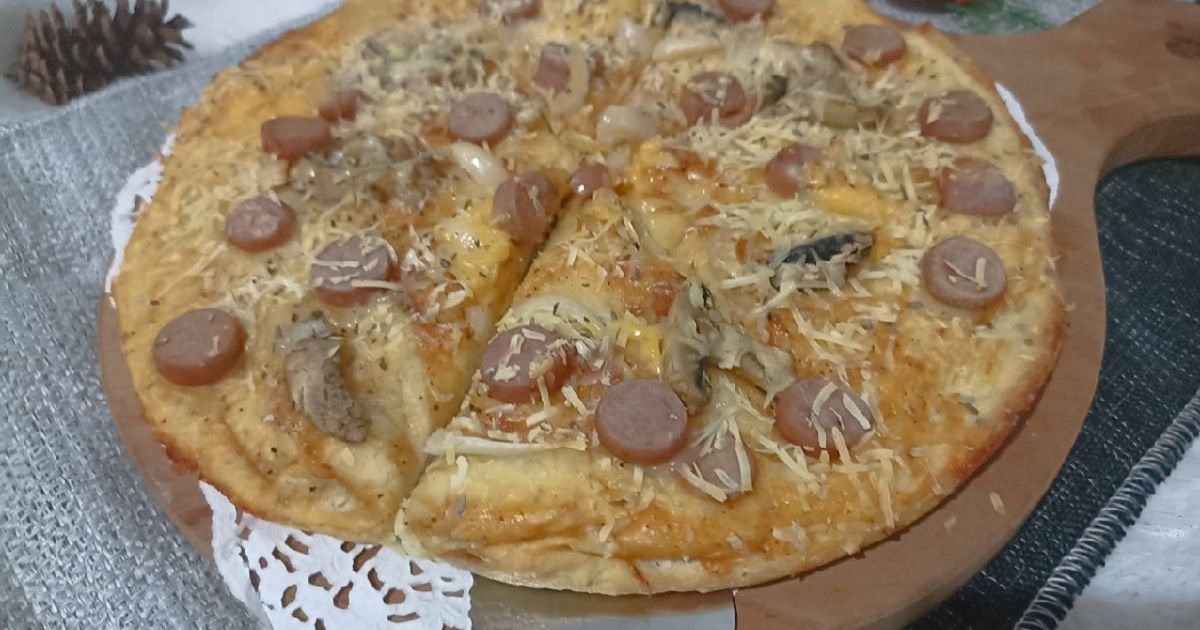 Resep Pizza Sosis Simple #97 oleh DiYos Nie - Cookpad