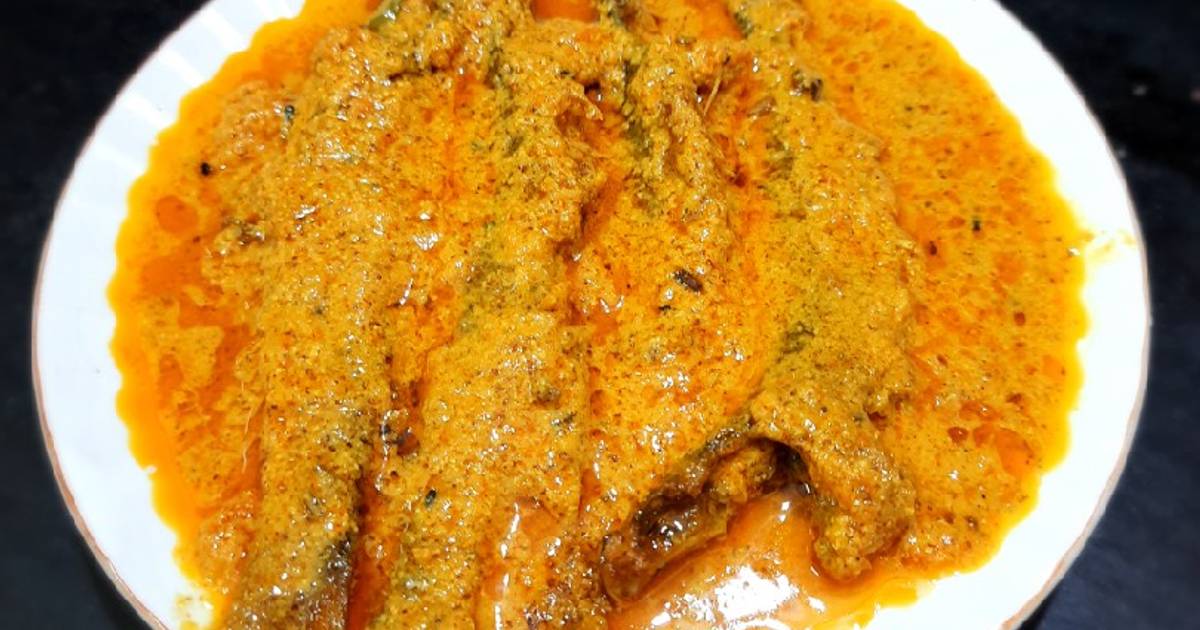 Rumki Mondal দ্বারা সর্ষে পোস্ত দিয়ে পার্শে মাছের ঝাল (sorshe posto diye parshe macher jhal ...