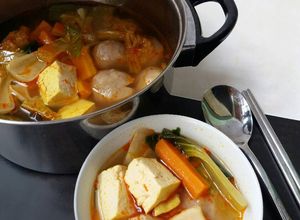 Resep kuah suki segar & gurih untuk semua selera
