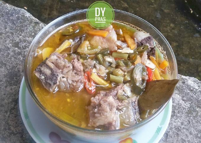 Resep 21. Asem-asem Iga oleh Dyah Prasetyaningtyas - Cookpad