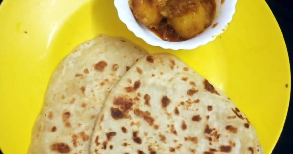 Poulomi Bhattacharya দ্বারা আলুর দম ও পরোটা (aloor dum o parota recipe ...