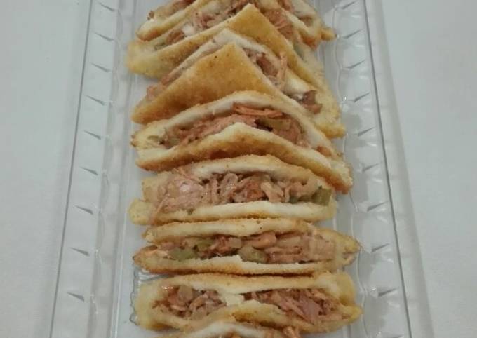 Packet Bread Sandwich Recipe by Bushra Mazhar - Cookpad