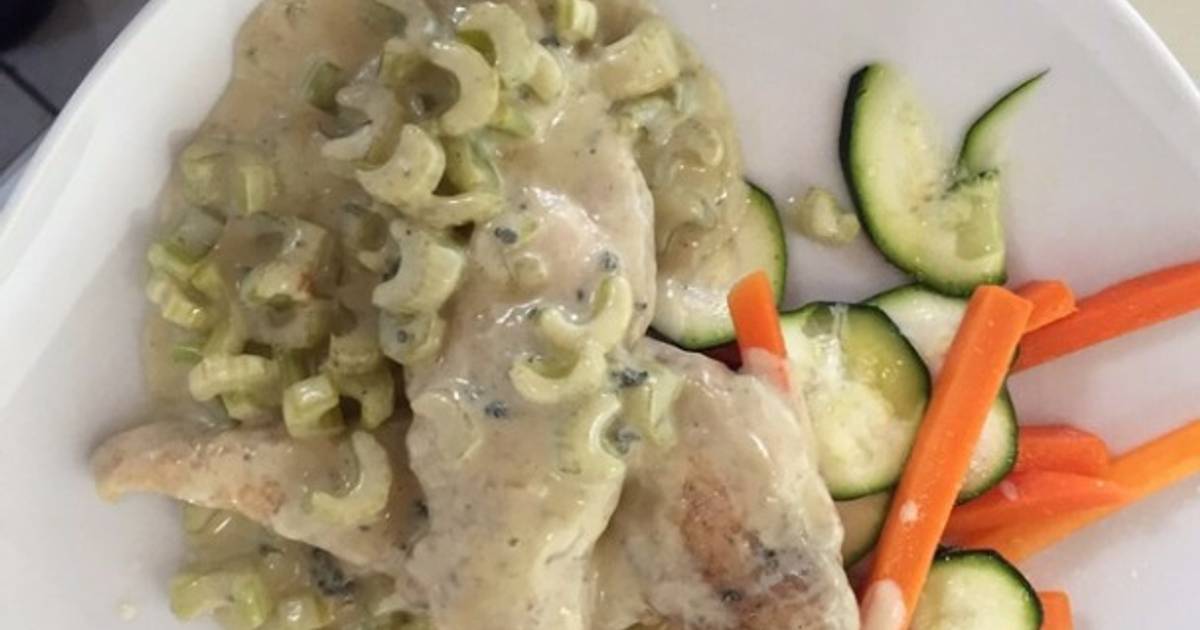 Pechuga en salsa alfredo Receta de chef pizmar- Cookpad