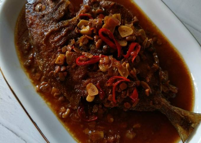 Resep Ikan cengcuan / ikan tauco oleh Dapurr Emma - Cookpad