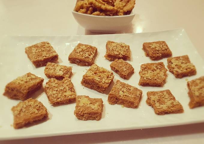 Walnut Burfi Recipe by Janvi Pankaj Changlani - Cookpad