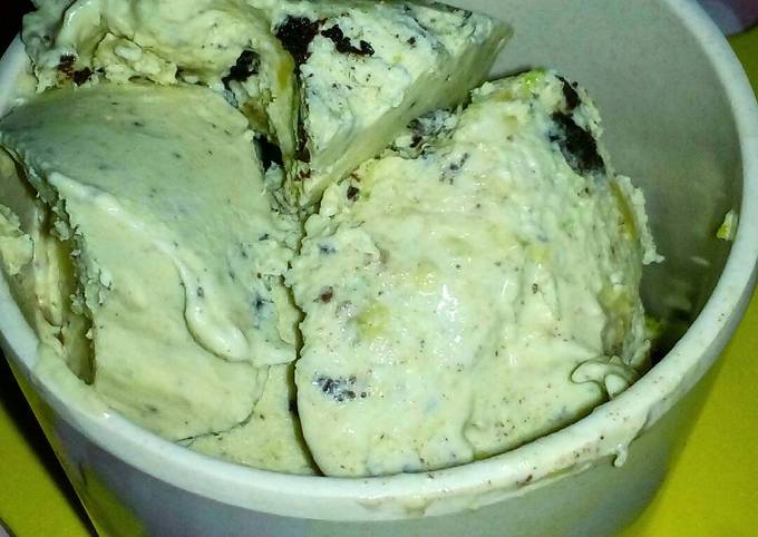 Resep Ice Cream AvoReo (Avocado&Oreo) oleh HanaKitchen - Cookpad