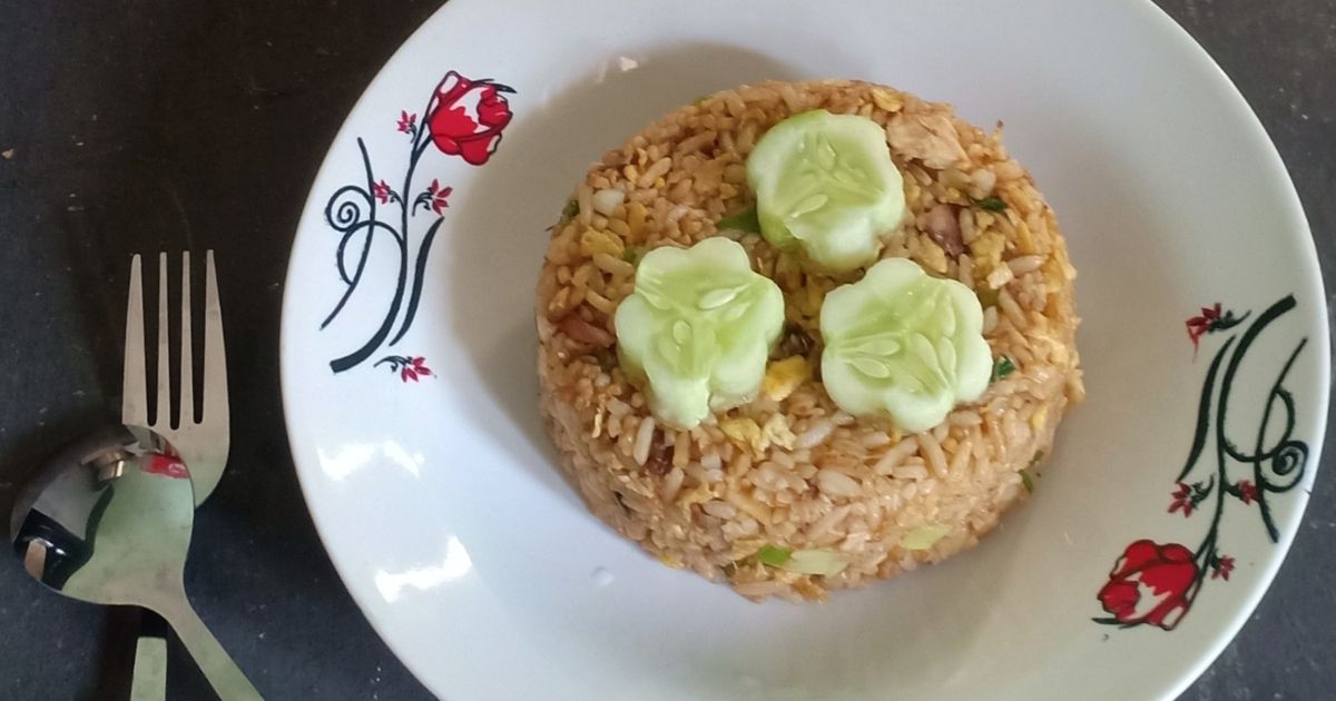 Resep Nasi Goreng Ayam Telur oleh Nurul_SaNia - Cookpad