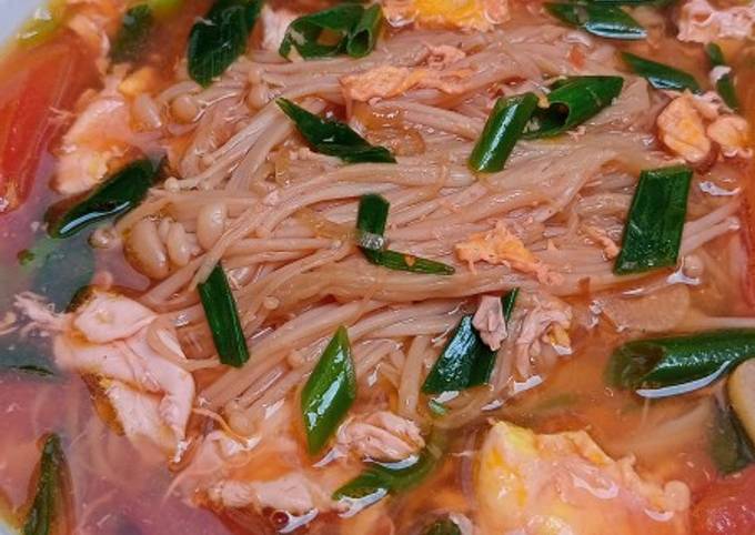 Resep Sup Jamur Enokitake oleh 𝗕𝘂𝗻𝗱𝗮 𝗞𝗶𝗿𝗮𝗻𝗮 - Cookpad