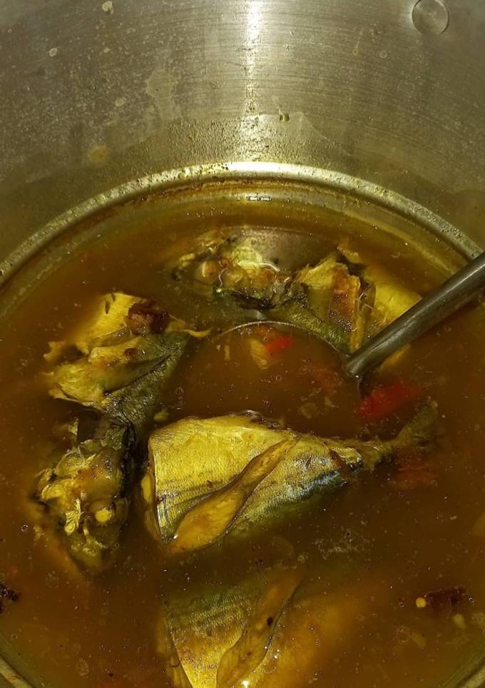 Resep Ikan Masak Mandar (Bau peapi) oleh 👑 - Cookpad
