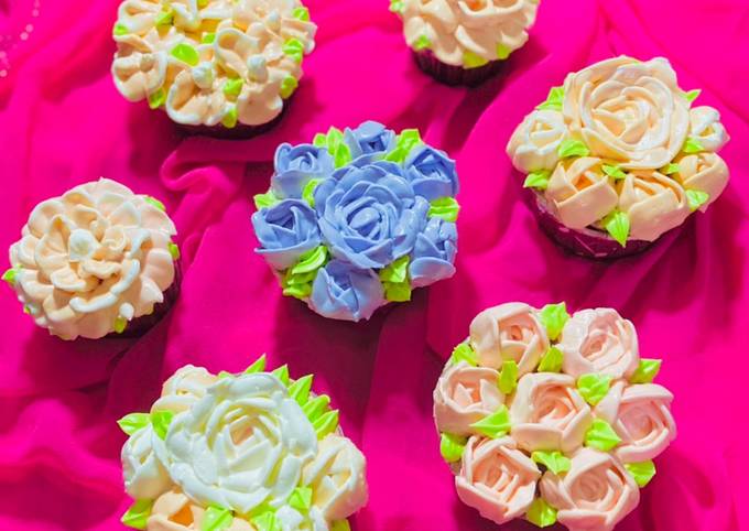 Resep 100. Buttercream Bunga oleh Shanty Bambang - Cookpad