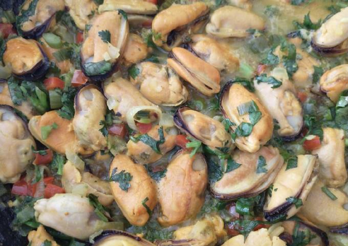 Choritos guisados Receta de Mary Salcedo- Cookpad