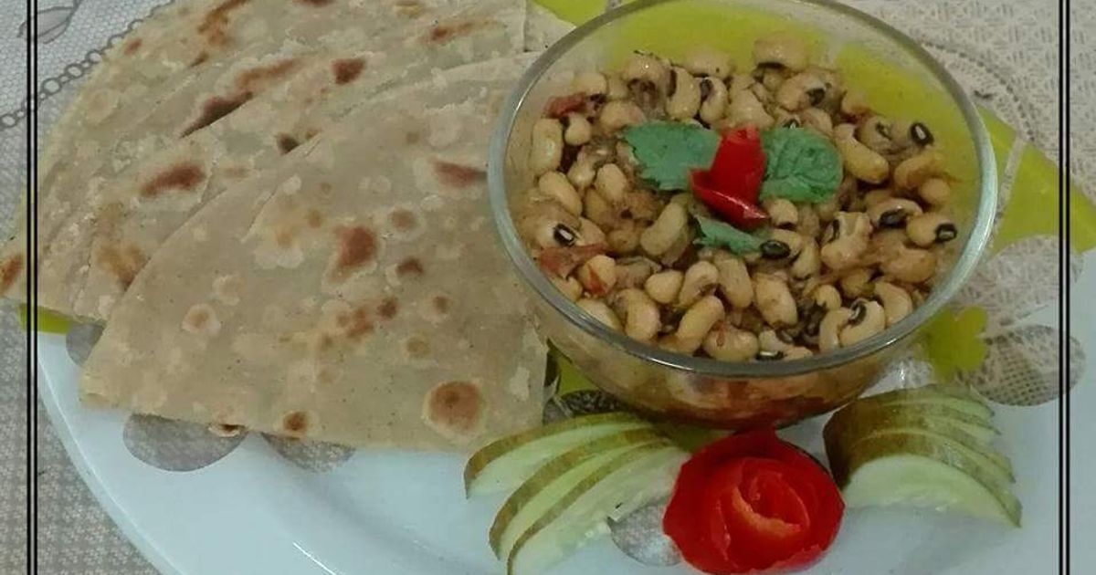 Loobia Daal Served With Parattaa Recipe by Niviea Gee - Cookpad