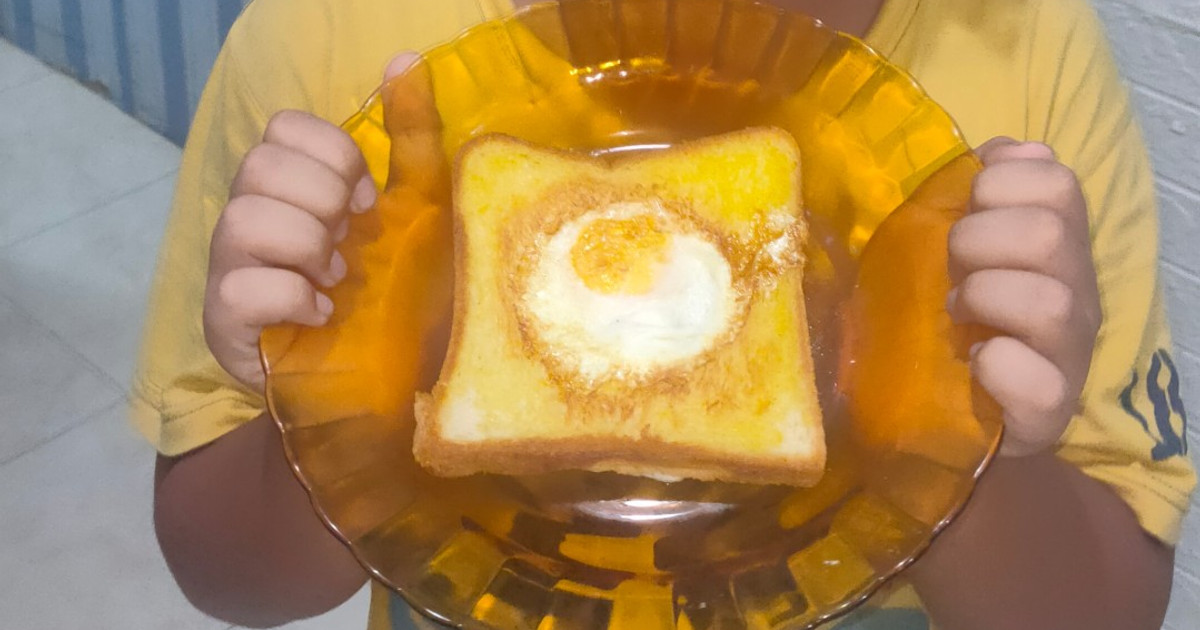 Resep Egg Hole Bread Roti Bakar Bolong Isi Telur oleh Shireishou - Cookpad