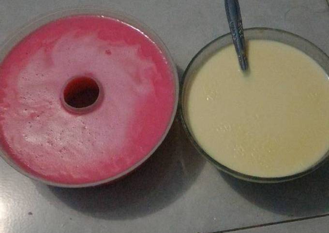 Resep Puding strawberry saus fla oleh Dapur Fadia 😄😄 - Cookpad
