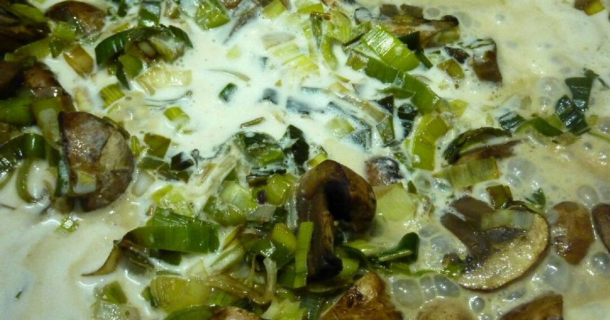 Salsa Crema De Cajú, Puerro Y Champiñones Recipe by Julieta Luján
