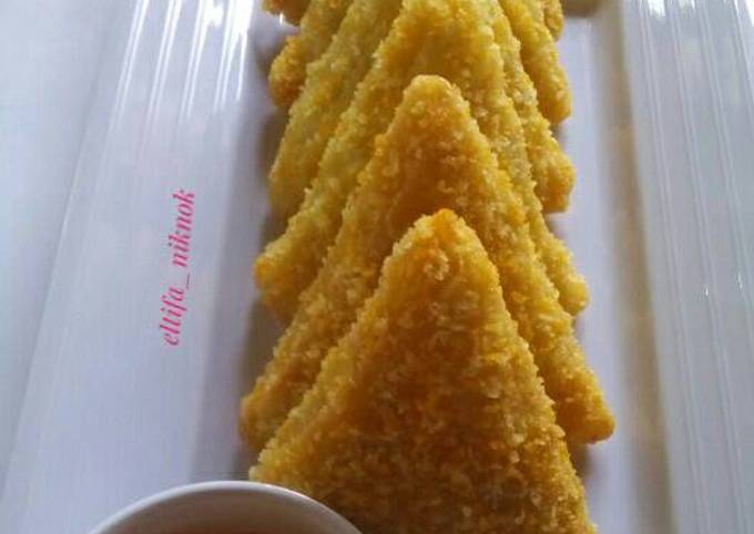 Resep Risoles ragout ayam simpel oleh Lathifa - Cookpad