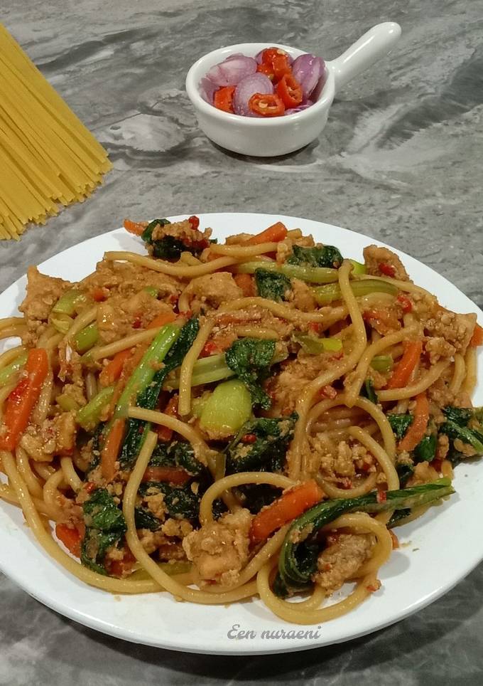 Resep Mie Tek Tek Spaghetti oleh Een Nuraeni - Cookpad