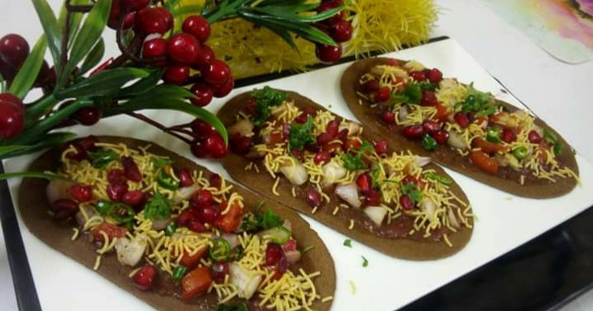 Chocolate khakhra chat Recipe by Chandu Pugalia - Cookpad