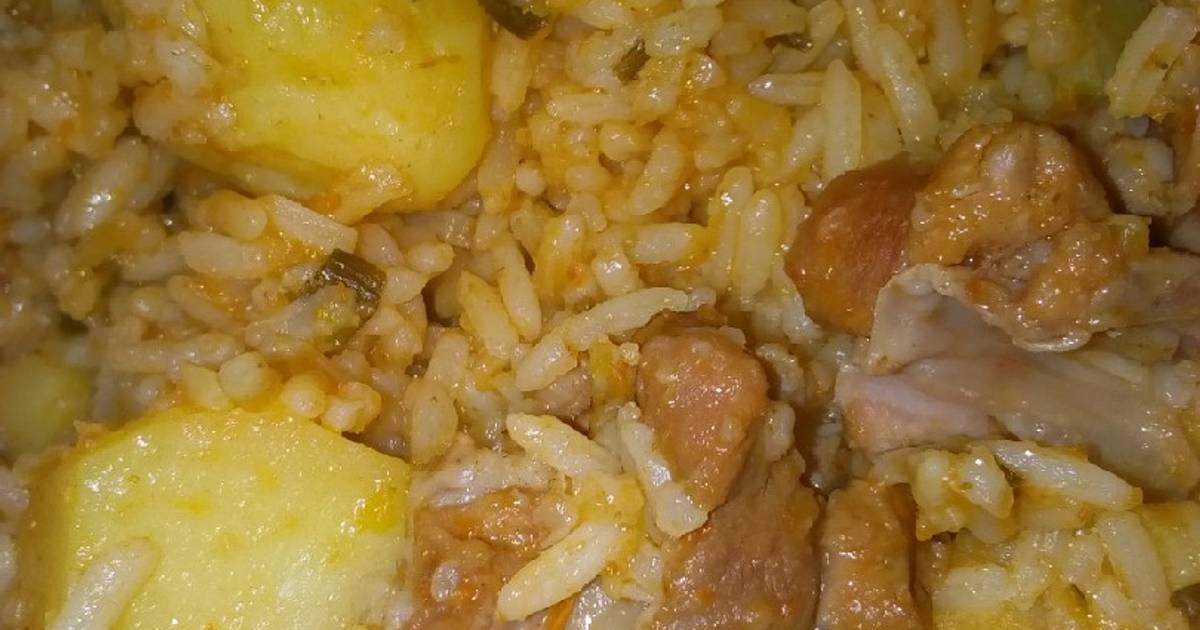 Jollof rice with potatoes Recipe by Phariey's Kitchen - Cookpad