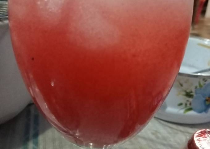 Resep Es Yakult semangka 🍉 oleh Lubna Maya - Cookpad
