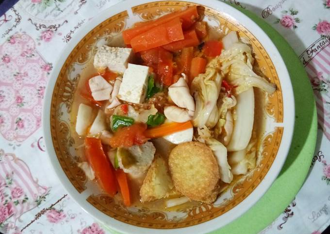 Resep Tomyam suki rainbow oleh indah Wigatiningrum - Cookpad