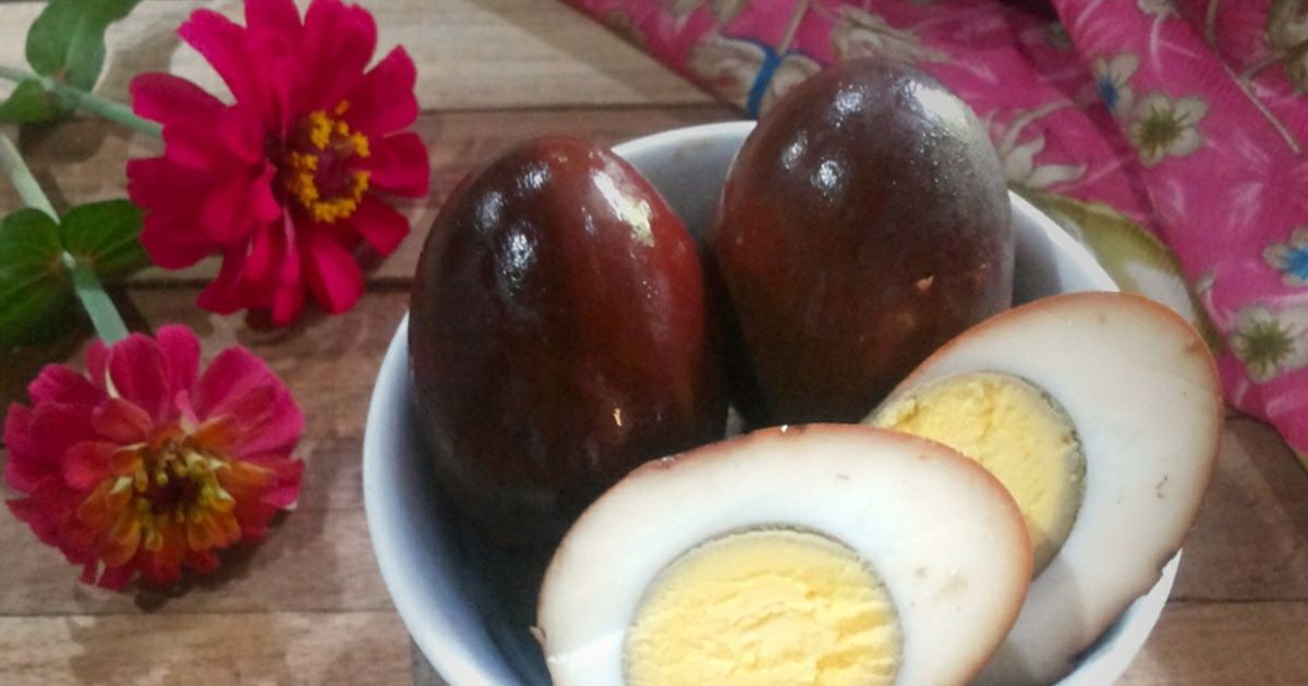 Resep Telur Pindang Masak Teh oleh LinaKuw - Cookpad