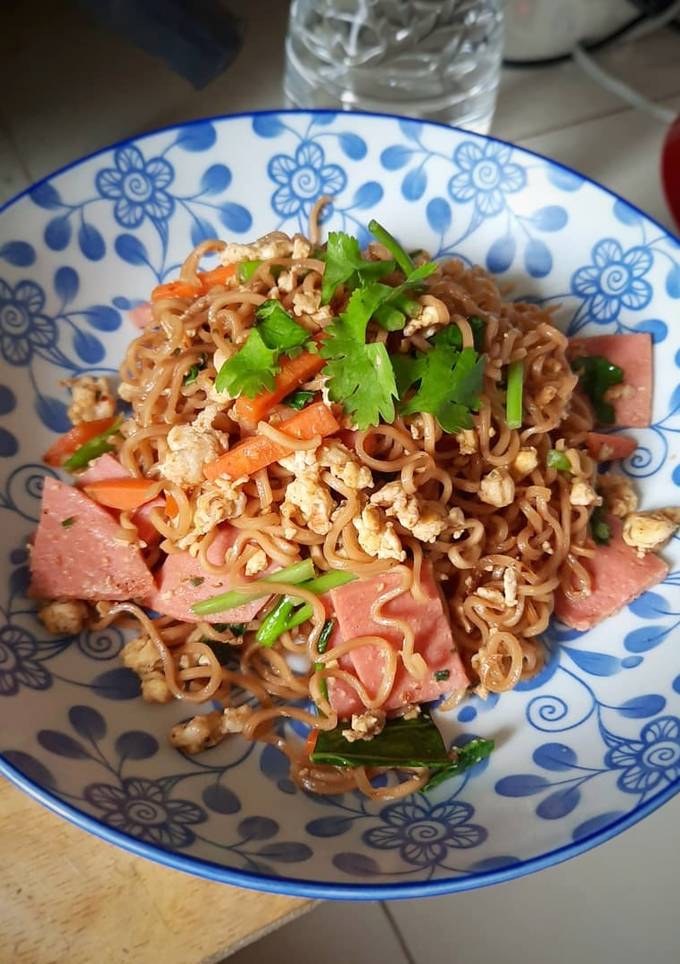 สูตร ผัดไวไว หิวแล้ว โดย DA Suchada - Cookpad