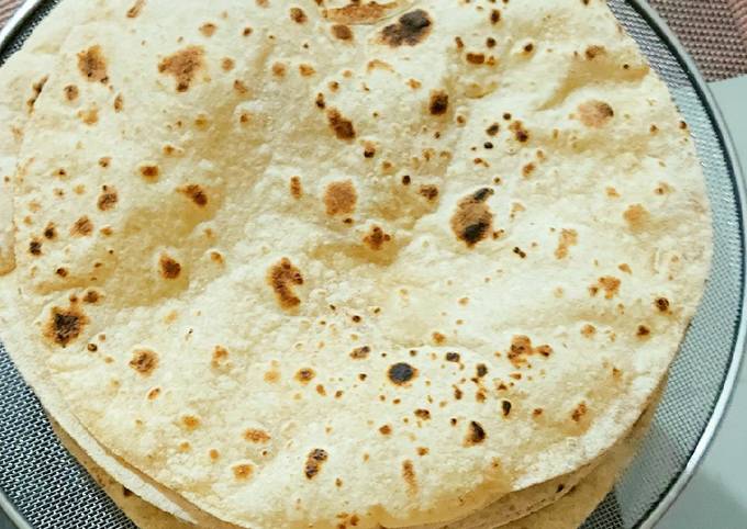 Phulka Roti Recipe by Shradha Nema (foodgazin') - Cookpad