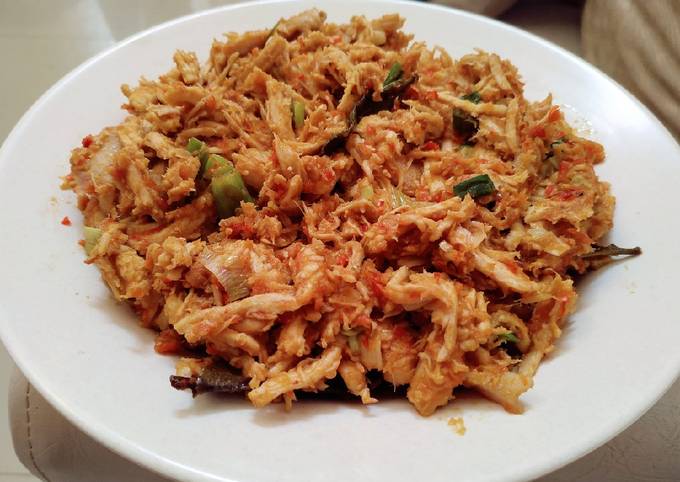 Resep Ayam suwir / Ayam rabe rica oleh Indah Rungkat - Cookpad