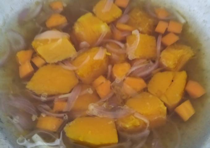 Resipi Labu kuning + lobak merah masak bening (Healthy Lunch) oleh ...