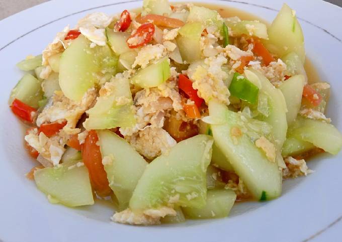 Resep Oseng Timun Telur oleh Maida Umaroh - Cookpad