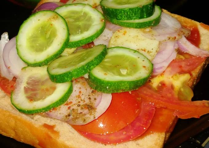 Open sandwich Recipe by Sonika Pandey - Cookpad