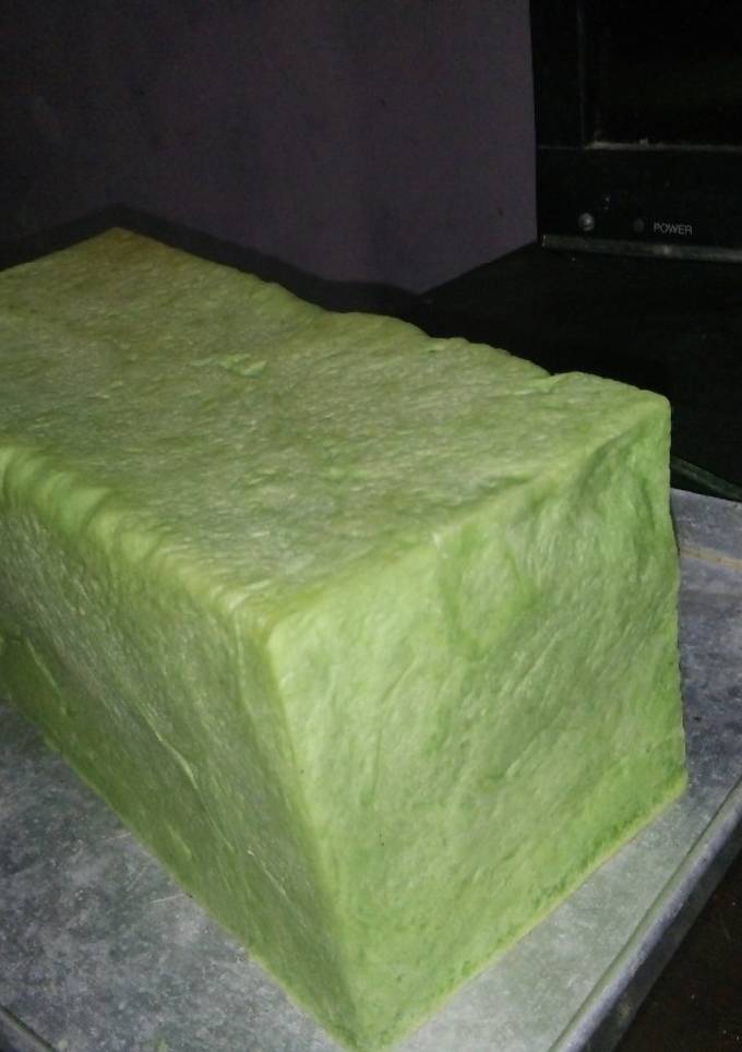 Resep Roti tawar pandan lembut bgt oleh Eri Kurniawati - Cookpad