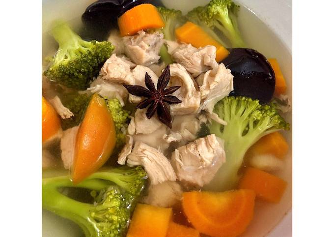 Resep Sop Ayam Rempah oleh indy - Cookpad