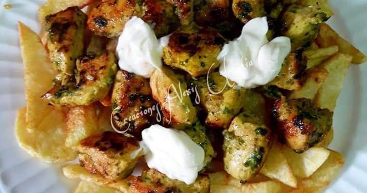 Pinchitos De Pechuga De Pollo Con Patatas Fritas Y Doble Marinad Receta ...