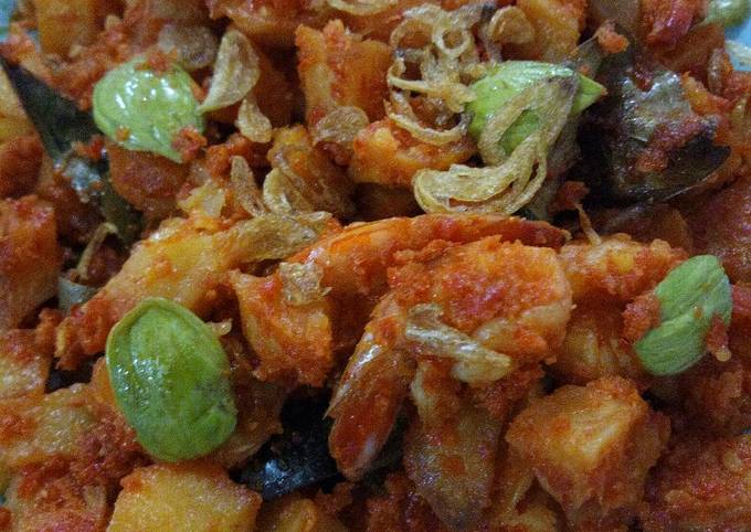 Resep Sambal Goreng Kentang Udang Petai oleh Tika Rahmania - Cookpad