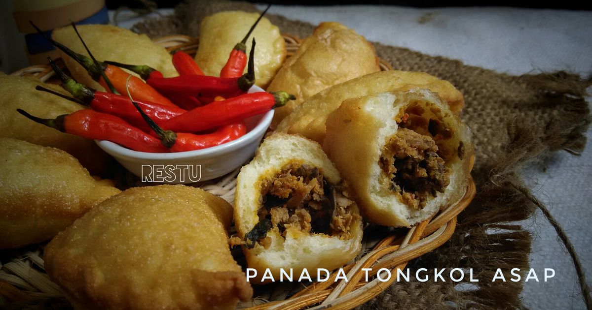 Resep Panada Isi Ikan Tongkol Asap oleh Rachma Esty Utami - Cookpad
