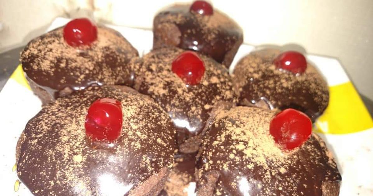 Chocolate Cup Cake Recipe by Naila Mehar - Cookpad